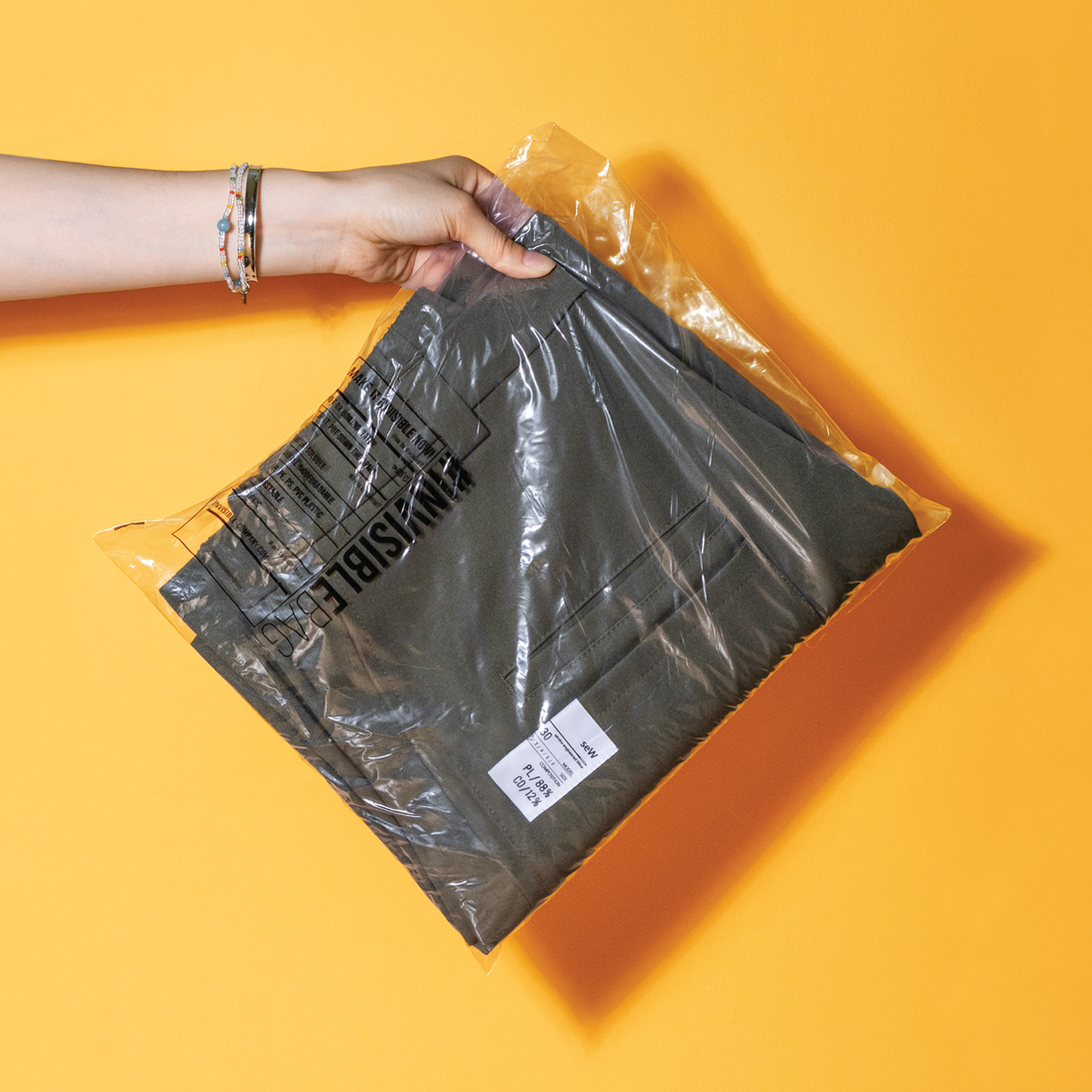 #INVISIBLEBAG | Water-Soluble & Compostable Garment Bag Packaging ...